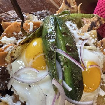AH HUEVO - Updated December 2025 - 284 Photos & 126 Reviews - 222 D N ...