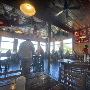 BOON DOCKS RESTAURANT - Updated July 2024 - 149 Photos & 231 Reviews ...