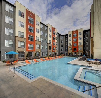 U CENTRE ON COLLEGE - Updated December 2025 - 25 Photos - 386 College ...