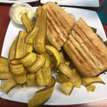 QUE BOLA CUBAN CAFE - Updated February 2025 - 201 Photos & 90 Reviews ...