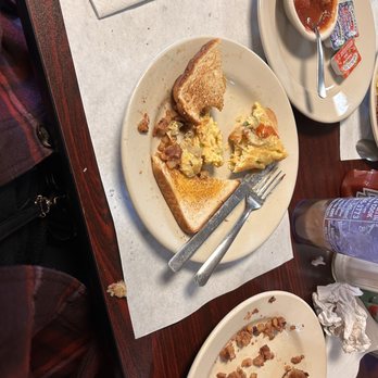 COLD HARBOR RESTAURANT - Updated December 2025 - 71 Photos & 94 Reviews ...