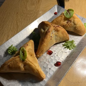 AMAL - Updated January 2025 - 319 Photos & 117 Reviews - 131 Bloor ...