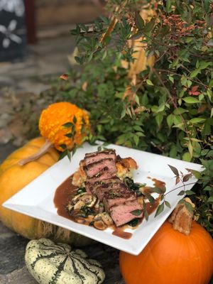 VOLCANO UNION INN + PUB - 372 Photos & 357 Reviews - 21375 Consolation ...