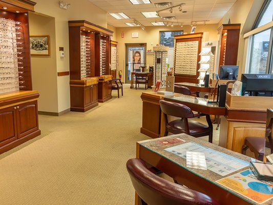 ROBERTS EYECARE ASSOCIATES - VESTAL - Updated January 2026 - 20 Photos ...