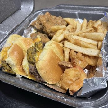 WAYNE HEAD SOUTHERN CHICKEN - Updated December 2025 - 1602 NE Waldo Rd ...