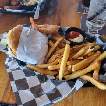 RORY’S OF EDMONDS BAR & GRILL - Updated December 2024 - 119 Photos ...