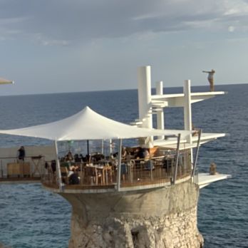 LE PLONGEOIR - Updated May 2024 - 202 Photos & 61 Reviews - 60 ...