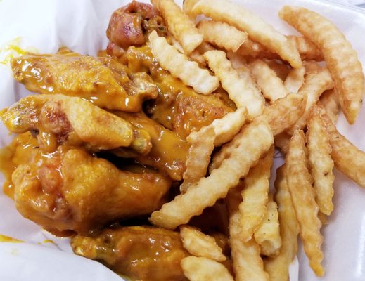 WINGBONZ - Updated December 2025 - 16 Photos & 56 Reviews - 499 Cherry ...