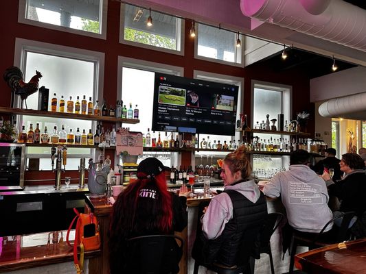 ROOSTERS ON THE RIVER - Updated May 2025 - 272 Photos & 224 Reviews ...