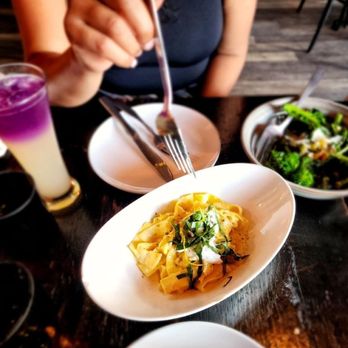 UVAE KITCHEN & WINE BAR - 230 Photos & 142 Reviews - 5553 N Clark St ...