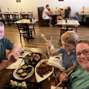 MOMO SUSHI AND GRILL - 18 Photos & 10 Reviews - 2767 W Republic Rd ...