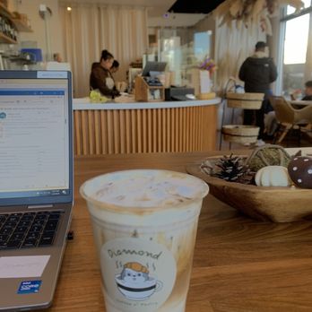 DIAMOND COFFEE N PASTRY - Updated July 2024 - 252 Photos & 95 Reviews ...