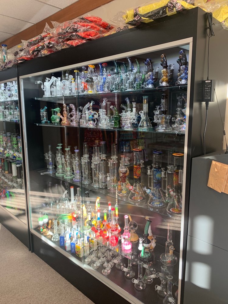 ANCHOR SMOKE SHOP 484 Lighthouse Ave Monterey CA Yelp anchor-smoke-shop-484-lighthouse-ave-monterey-ca-yelp