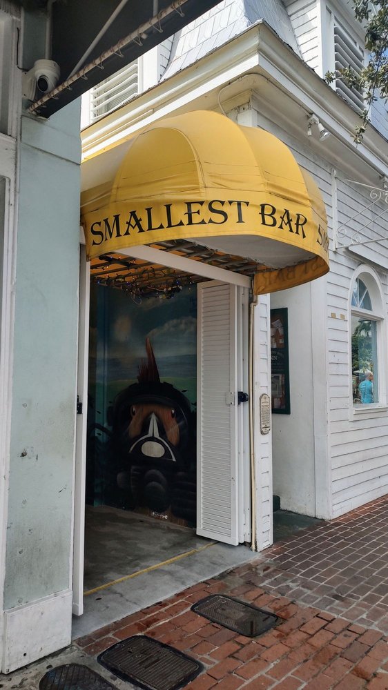 SMALLEST BAR - Updated July 2025 - 148 Photos & 164 Reviews - 124 Duval ...