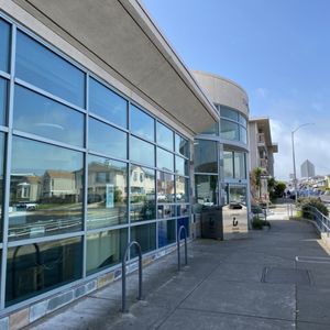 SAN BRUNO PUBLIC LIBRARY - Updated December 2025 - 73 Photos & 33 ...