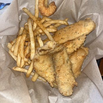 CAPTAIN HOOK SEAFOOD - Updated December 2025 - 27 Photos & 63 Reviews ...