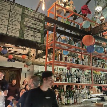 SOMERSET BAR - Updated December 2025 - 383 Photos & 160 Reviews - 139 E ...