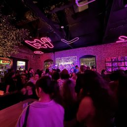 POCHA HOUSE - Updated December 2025 - 912 Photos & 344 Reviews - 1910 Q ...