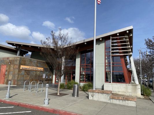 SAN LEANDRO PUBLIC LIBRARY - Updated December 2025 - 35 Photos & 46 ...