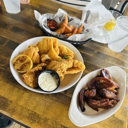 FINN’S DOCKSIDE BAR & GRILL - Updated July 2025 - 477 Photos & 291 ...