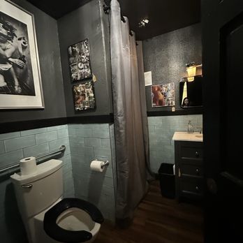 LAST CALL BAR - Updated December 2025 - 22 Photos & 11 Reviews - 4105 ...