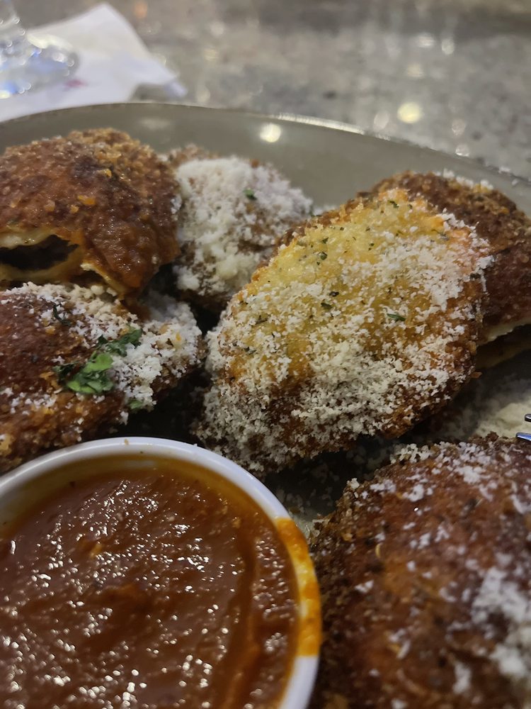 THE RESTAURANT - Updated January 2026 - 32 Photos & 26 Reviews - 10700 ...