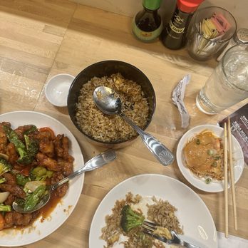 KITCHEN 7 ASIAN FOOD & SUSHI - Updated June 2024 - 34 Photos & 12 ...