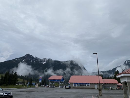 SUMMIT INN - Updated May 2024 - 68 Photos & 79 Reviews - 603 State Rte ...