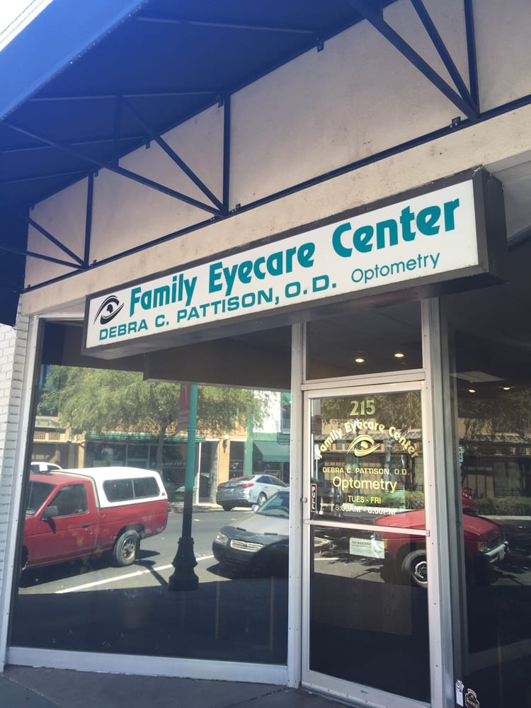 FAMILY EYECARE CENTER - Updated January 2026 - 215 Vernon St, Roseville ...