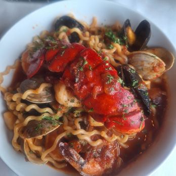 800 MAPLE - Updated February 2025 - 215 Photos & 214 Reviews - 800 ...