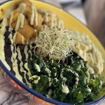 EARTHY PICKS - Updated December 2024 - 90 Photos & 30 Reviews - 420 E ...