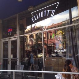 ELLIOTT’S ON CONGRESS - Updated December 2025 - 306 Photos & 308 ...