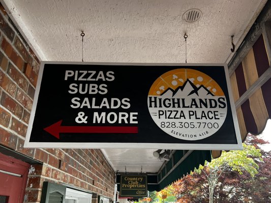 HIGHLANDS PIZZA PLACE - Updated July 2024 - 14 Reviews - 365 Main St ...