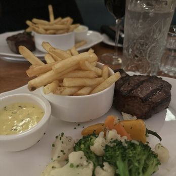 COMMODORE RESTAURANT & CAFÉ - Updated December 2025 - 34 Photos & 12 ...