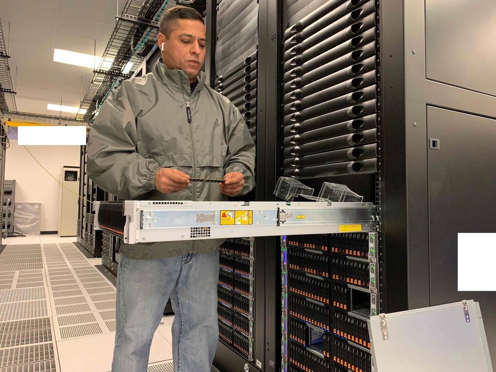 OFFTHEGRIDIT - Updated October 2025 - 27 Photos & 16 Reviews - 2050 Gateway Pl, San Jose ...