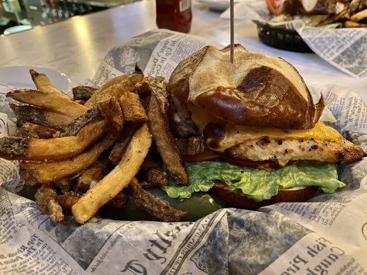 THE IRISHMAN PUB & EATERY - 248 Photos & 284 Reviews - 5601 Main St ...