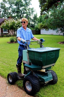 SPRING-GREEN LAWN CARE - Updated June 2026 - 21 Photos & 11 Reviews ...