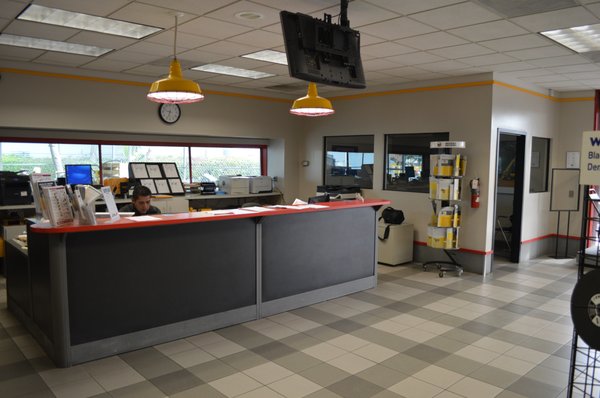 CAT RENTAL EQUIPMENT KELLY TRACTOR - 7905 NW 58th St, Miami, Florida ...