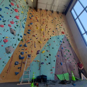 SESSIONS CLIMBING + FITNESS - Updated February 2026 - 17 Photos - 1775 Cimarron Rialto, El Paso ...