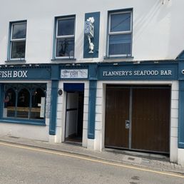 THE FISH BOX - Updated July 2025 - 110 Photos & 123 Reviews - Upper ...