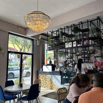 CAFÉ 413 - Updated March 2025 - 238 Photos & 152 Reviews - Calle ...