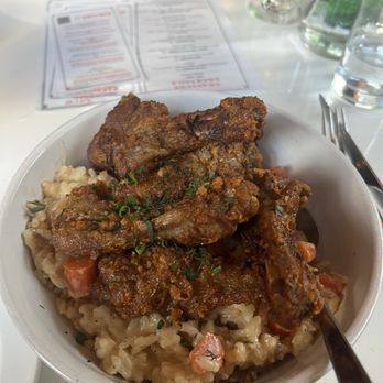 GRAYLYNN - Updated December 2025 - 436 Photos & 136 Reviews - 537 Main ...