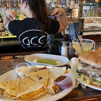 GCC PIZZA BAR & GRILL - Updated January 2025 - 196 Photos & 102 Reviews ...