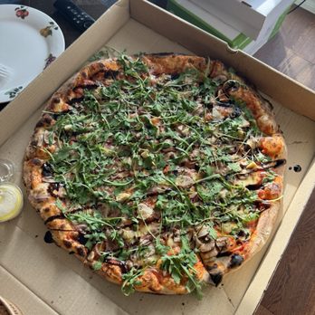 REVOLVER PIZZA - Updated December 2025 - 64 Photos & 65 Reviews - 388 ...