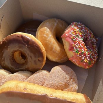 PK DONUTS - Updated November 2024 - 271 Photos & 187 Reviews - 602 S ...