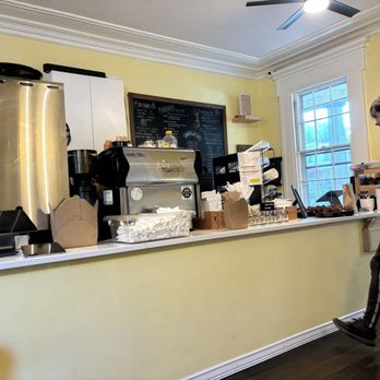 THE CUBBY HOLE - Updated October 2025 - 376 Photos & 384 Reviews - 37 E ...