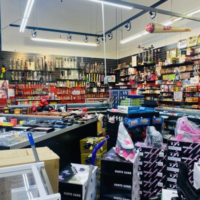 DEL AMO PLAZA INDOOR SWAPMEET - Updated February 2025 - 184 Photos & 97 ...