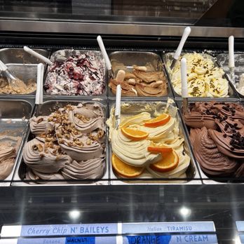 CAPRI GELATO & COFFEE BAR - Updated July 2024 - 233 Photos & 187 ...