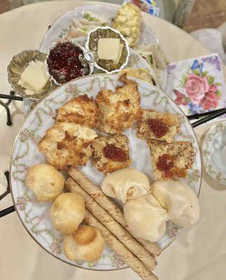 TATTERS AFTERNOON TEA ROOM - Updated October 2025 - 15 Photos - 324 ...