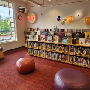 ISSAQUAH LIBRARY - Updated July 2025 - 10 Photos & 27 Reviews - 10 West ...